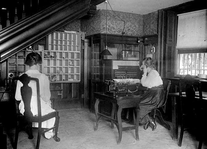 Communications_Nostalgia_Talk